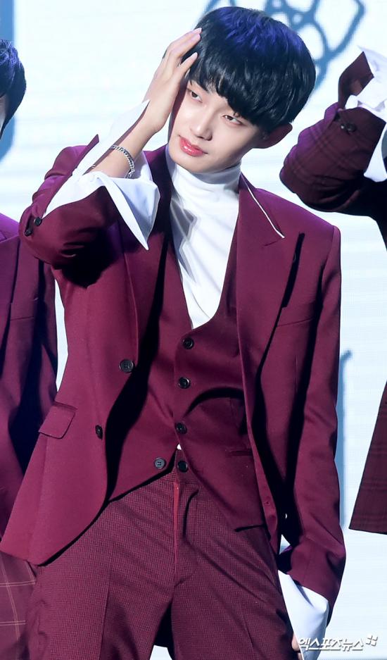 [엑's HD] JBJ 김용국 '마성의 옴므파탈'