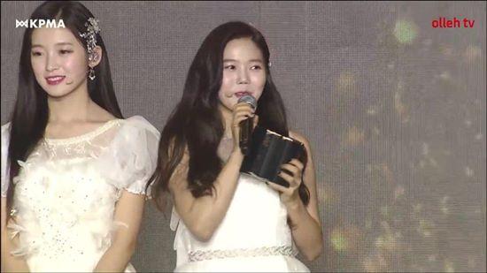 [2018 KPMA] '콘셉트요정' 오마이걸, 데뷔 후 첫 수상 '울컥'