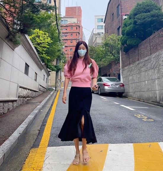 '170cm·50kg' 박솔미, 순대국밥 먹는 몸매가 이 정도…소이현도 인정