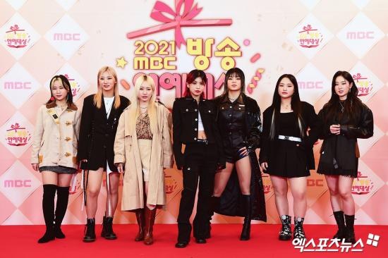 훅(HOOK) '특별한 퍼포먼스 기대하세요'[엑's HD포토]