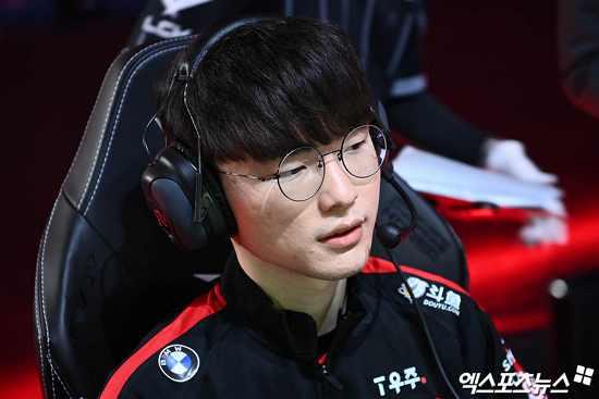 '페이커' 이상혁 "3대0 아니라 배고파…젠지전, 수월할 듯" [LCK PO]