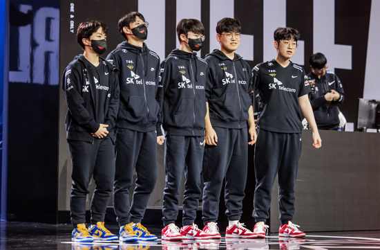 [롤드컵] 'MSI 복수 성공!' T1, RNG를 3대0으로 격파…'징동 한 판 붙자'