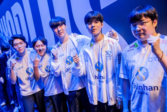 [롤드컵] 새로운 역사 세운 DRX, 4강전서 펼칠 활약은?