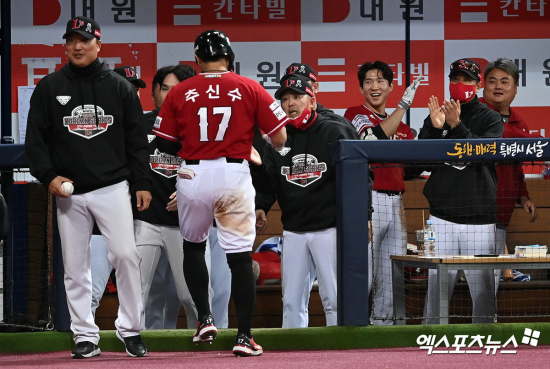 SSG '3차전 승리가 보인다'[포토]