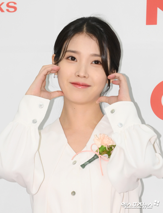 이지은(IU) '귀여워 귀여워'[엑's HD포토]