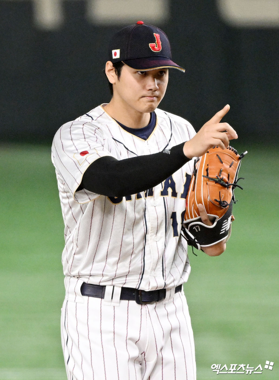 인사하는 오타니 쇼헤이[포토]