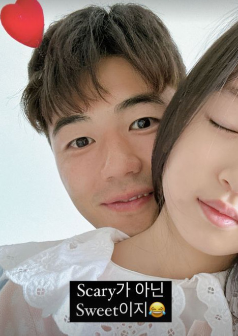 한혜진♥ 기성용 딸과 셀카…백허그하며 Scary가 아닌 Sweet