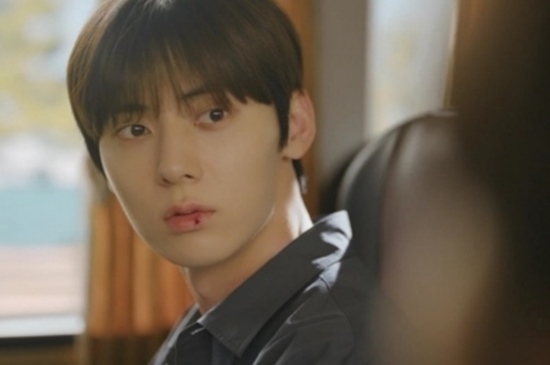 김소현x황민현 수상한 재회 포착…5년 전 만난 적 있어 소용없어 거짓말