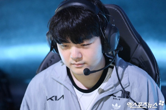 각성한 '캐니언' DK, T1 상대 2세트 승리... 세트 스코어 1-1 [LCK PO]