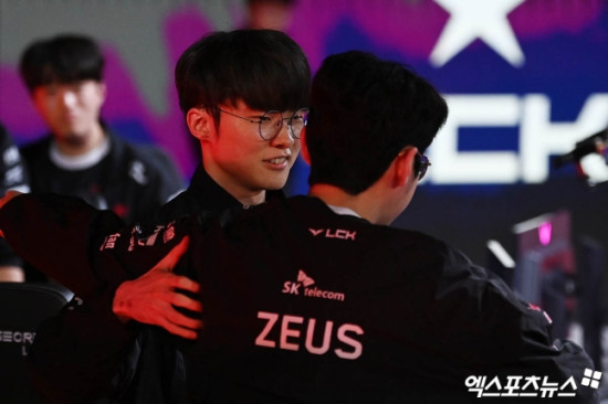 '후반 뚝심' 보여준 T1, 흔들리는 DK 잡고 2R 진출 [LCK PO]