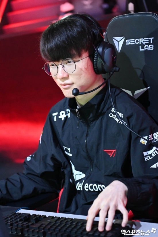 '허무한 패배 없다' T1, 젠지 상대 2세트 승리... 1-1 [LCK PO]