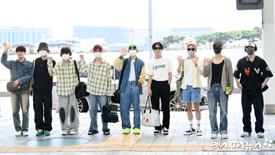JO1 '멋진 남자들의 출국길, 시선집중![엑's HD화보]