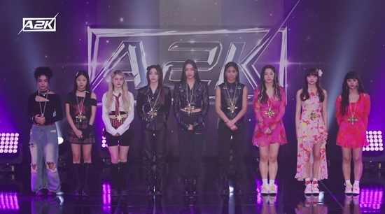 JYP 'A2K', 한국서 데뷔 최종 테스트…박진영 "가장 멋진 무대" 극찬