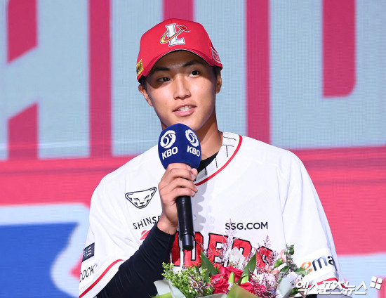 '박지환 2억원' SSG, 2024 신인 선수 11명과 계약 완료 [공식발표]