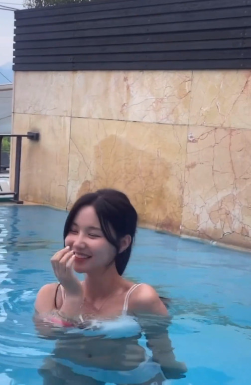 BJ화정, 팬클럽 회장과 결혼 후 근황…비키니 영상 공개