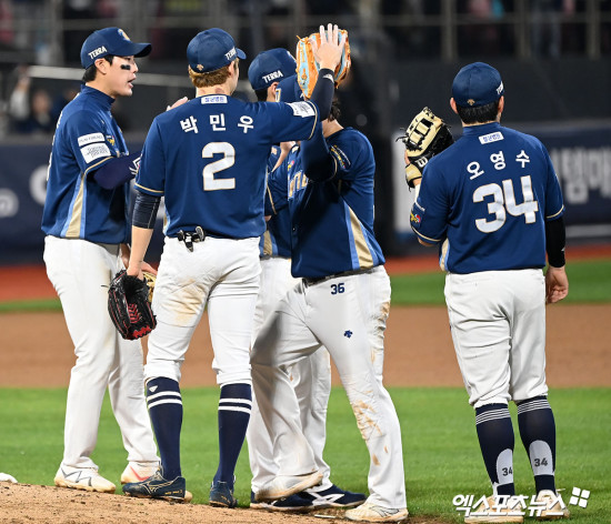 NC 'KT에 1차전 승리'[포토]