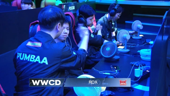 '미라마 치킨 꿀맛!'…락스, 파이널 2일 차 5매치 승리 (PMPS 1)