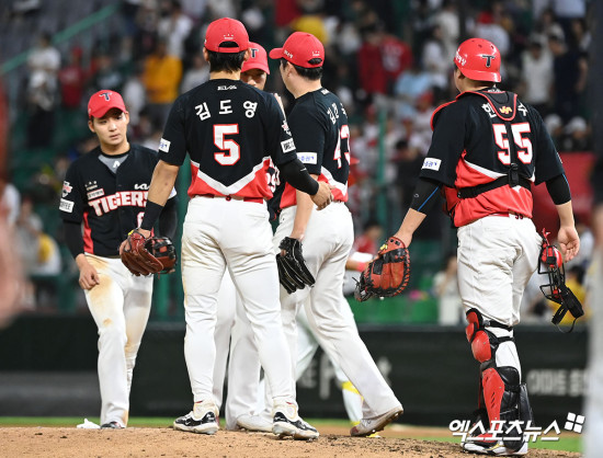 KIA 'SSG에 13:7 대승'[포토]