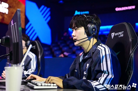 '반격 시작이다!' DRX, 난타전 끝에 2세트 NS 제압…세트스코어 1대1 (LCK 컵)