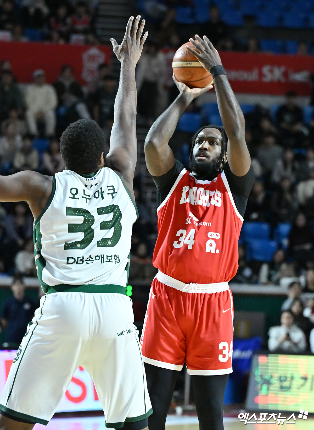 은퇴 좀 말려봐…'KBL 최초 기록' SK 워니, 한 시즌 라운드 MVP 3회 선정 [공식발표]