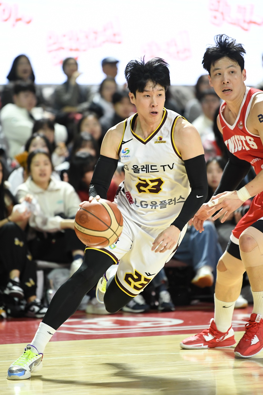 '3점슛 900개' KBL 13번째 진기록에도 아쉬워했던 베테랑, 왜?