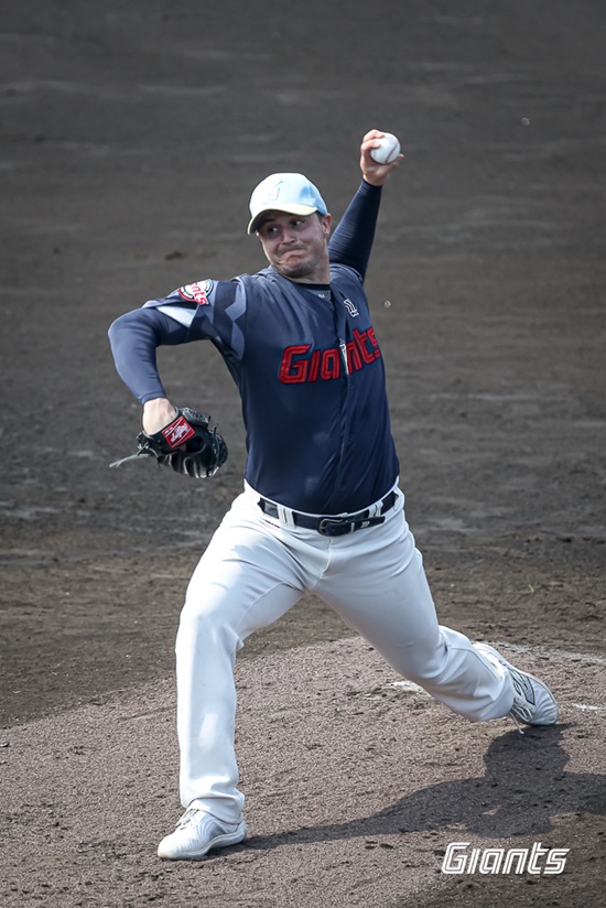 "최대 32G 등판·154km 목표"…'최고 151km' 지바롯데전 3이닝 2K 무실점 쾌투, 사직예수 대체자 잘 데려왔네 [미야자키 인터뷰]