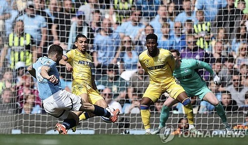 '방출 앞둔 KDB 1골 1AS' 맨시티, 팰리스전 0-2→5-2 역전승…리그 4위 등극 '챔스 보인다' [PL리뷰]