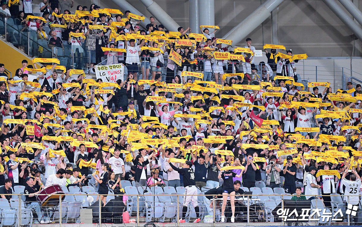 '1240만 관중 보인다!' KBO리그, 역대 최소경기 600만 관중 달성 [공식발표]