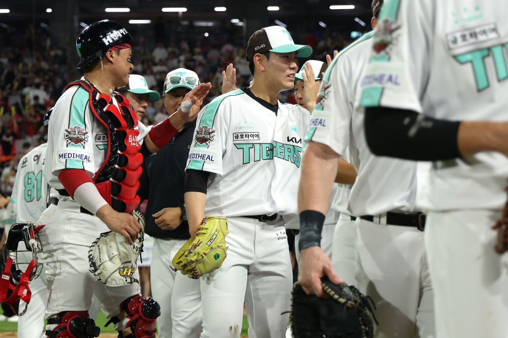 '36년 만에 신기록' KIA 10R 성공 신화 탄생하나...데뷔 후 15⅔이닝 무실점→126승 레전드 소환