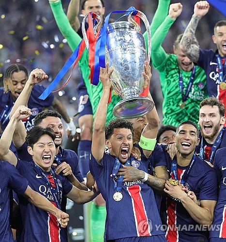 이강인 180도 돌변! EPL 가려다가 '이 사람 러브콜' 혹 하나?…"LEE 뒤늦게 이적 선택지 파악 원해"