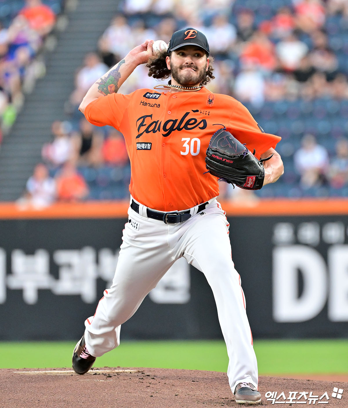 KBO 외인 최초 4관왕, '바람의 손자' ML 한솥밥 먹나?…"SF '무적 존재감' 폰세 관심 있어" 美 전망