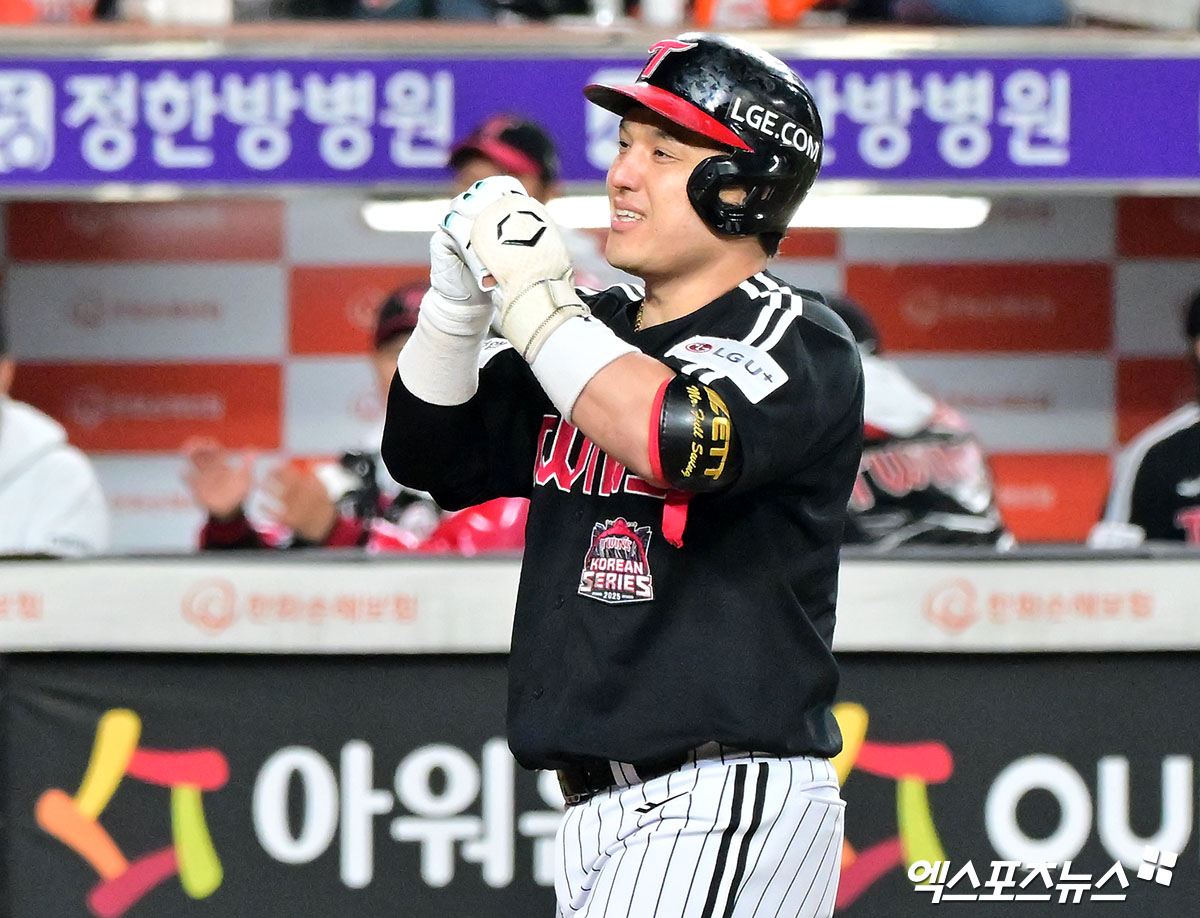 대전에서 끝낸다! '박동원 투런포'부터 '오스틴 KS 첫 안타'까지…LG, 9회 6득점 '대역전 드라마' 완성 [KS4]